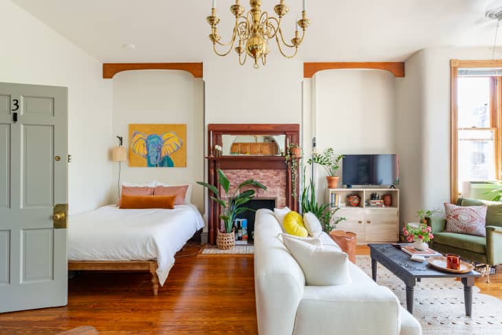 5 Best Small Living Room Layouts for Making the Most of Your Space ...