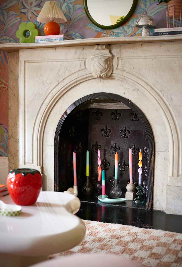 20 Modern Fireplace Ideas from Real Homes That Are So Chic | Apartment ...