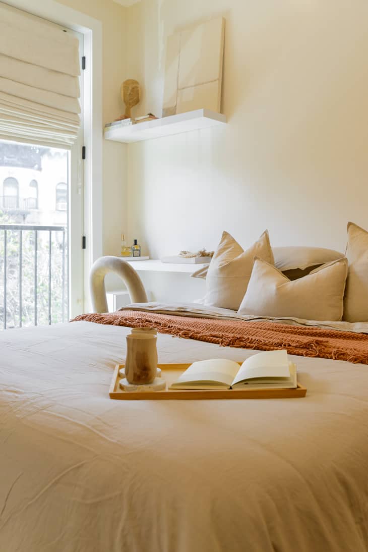 Tour an Organic Minimal Brooklyn Condo Inspired by West Africa ...