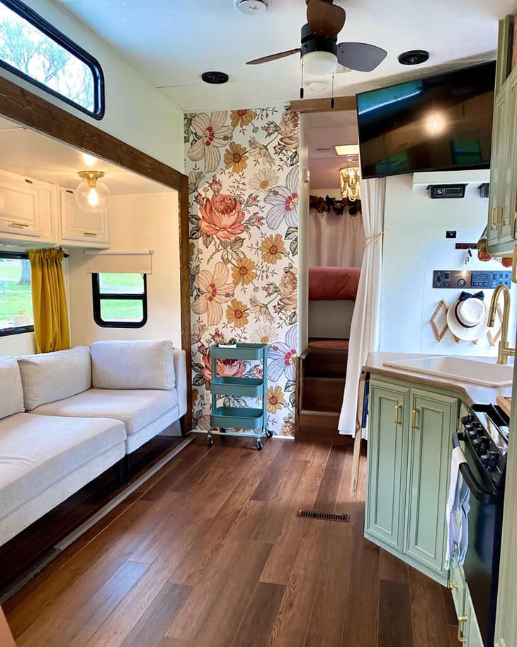Tour a 370-Square-Foot RV Full-Time Home for Family of 5 | Apartment ...