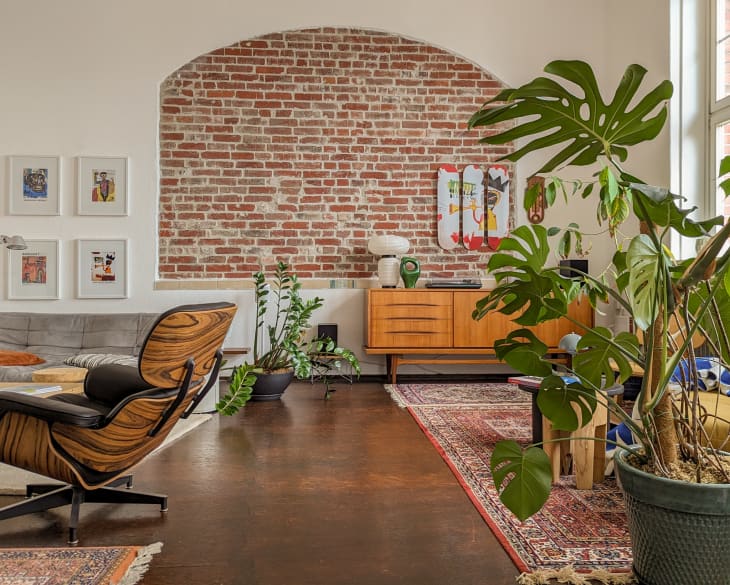 Tour a “Repurposed Classroom” Rental Apartment in Germany | Apartment ...