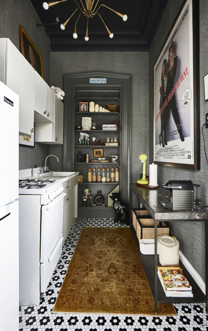 Tour Professional Stager Jason Saft’s 475-Square-Foot Studio ...