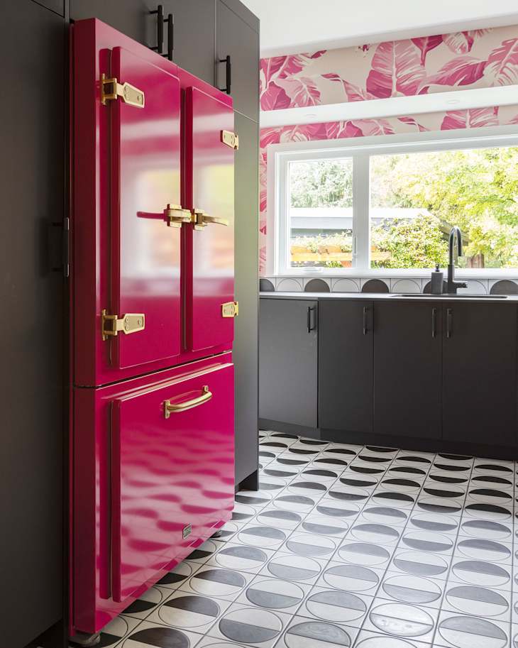 Pink Fridges Are the Bold Kitchen Trend You’ll Want To See | Apartment ...