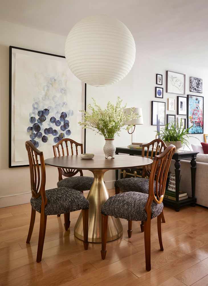 See Inside a Small Hell’s Kitchen Rental Apartment | Apartment Therapy