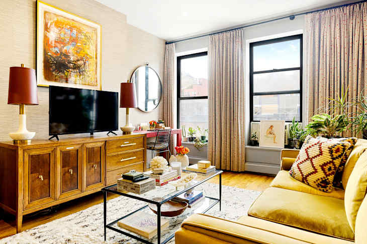 See Inside a Harlem Rental Transformed with Color & Pattern | Apartment ...