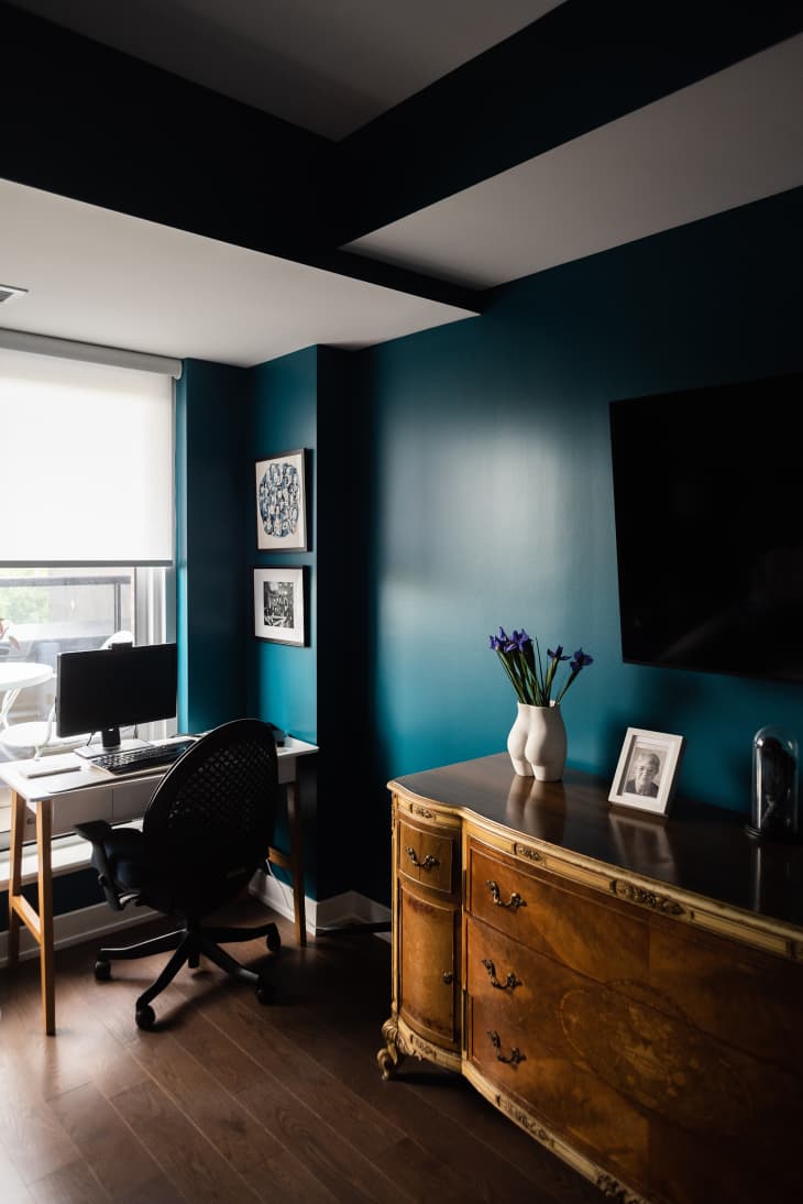 Tour a Condo With a Dark Teal Wall Paint Color in Canada | Apartment ...