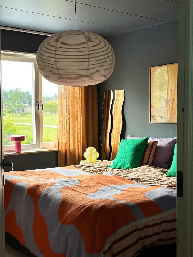 Tour a Swedish Home With Unexpected Color Combinations | Apartment Therapy