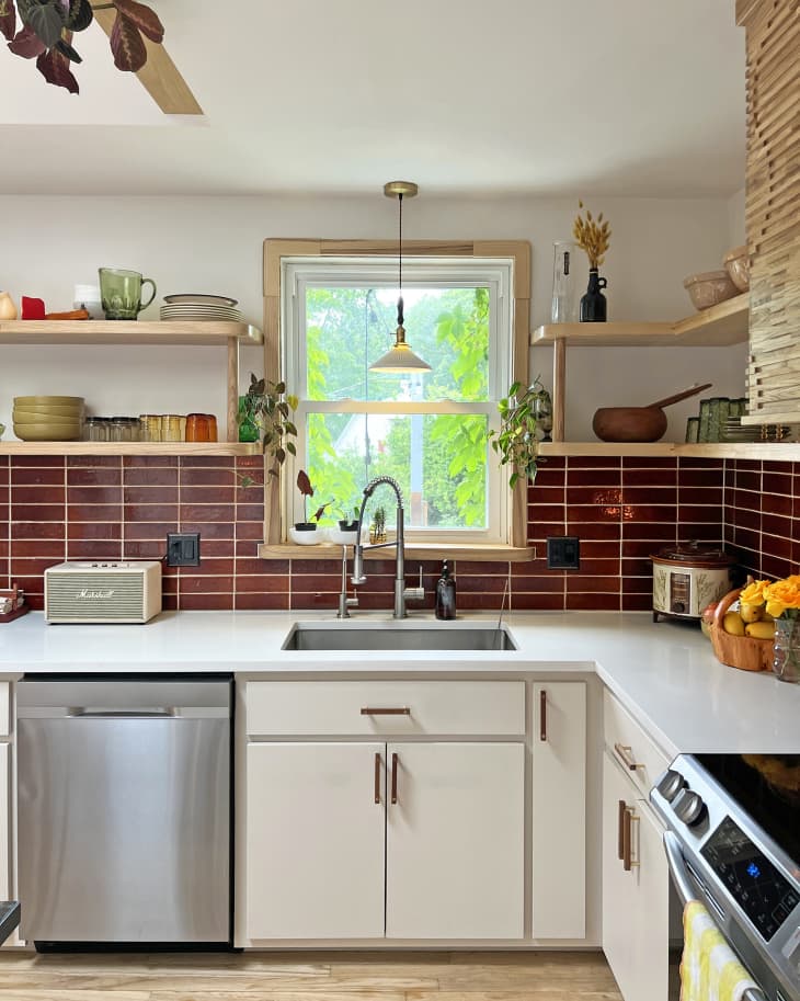A Dated 1989 Kitchen Gets a Dramatic DIY Makeover for $9,000 ...