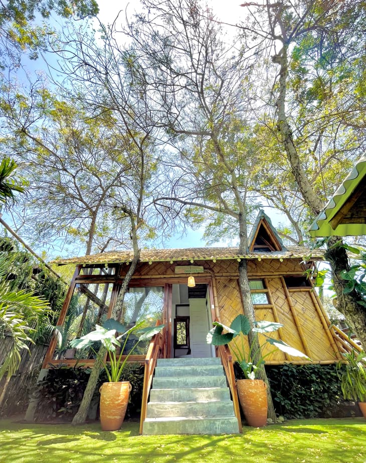 See Inside a Treehouse-Like Cabin in Ecuador | Apartment Therapy