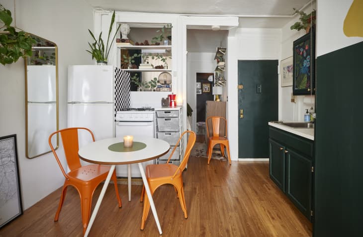 Tour a Tiny Hell's Kitchen Rental Studio With Smart Solutions ...