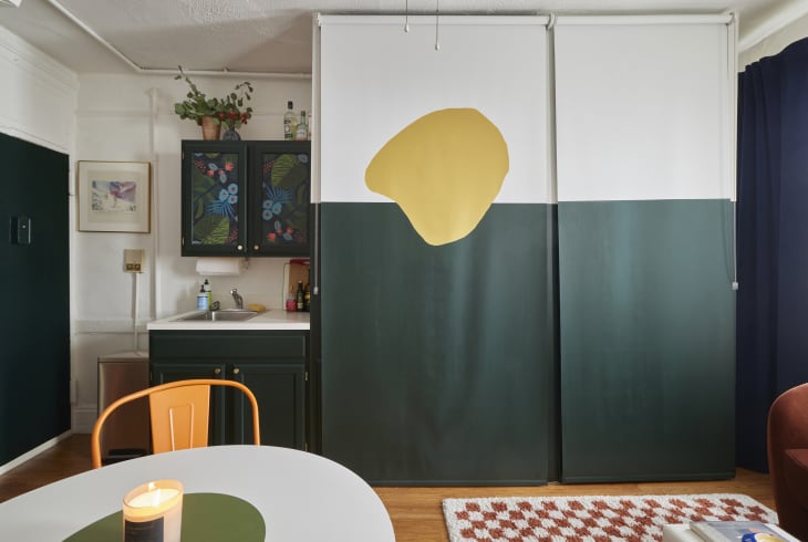 Tour a Tiny Hell's Kitchen Rental Studio With Smart Solutions ...