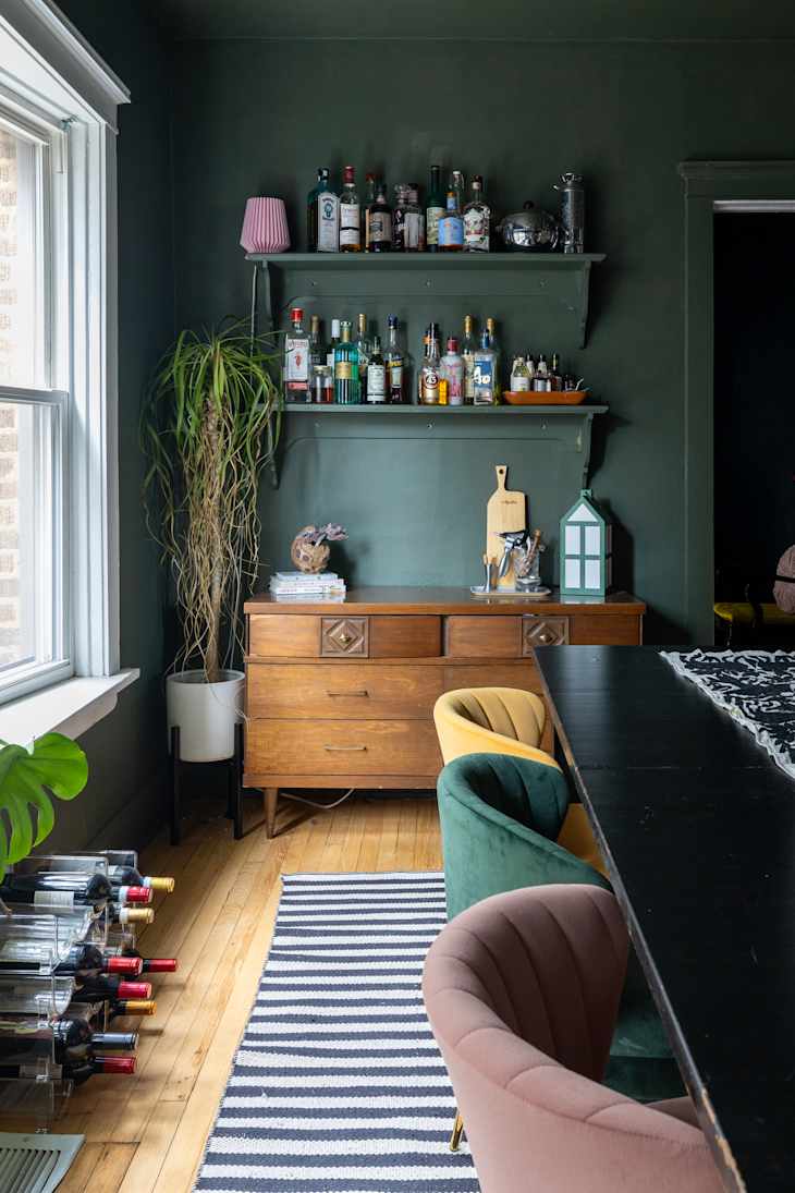 This Dark Green Dining Room Makeover Is Renter-Friendly | The Kitchn