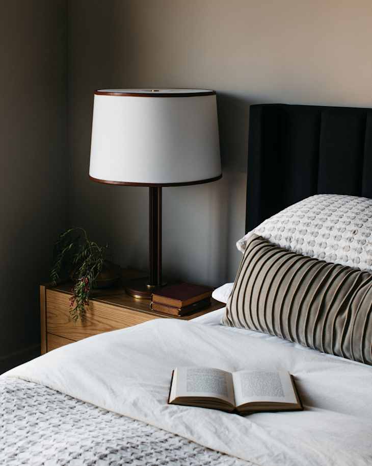 See Inside a Bland 2000s Condo Paris-Inspired Transformation ...