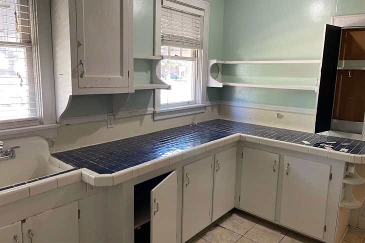 A “Tiny” 1990s Kitchen Gets the Most Joyful Makeover | The Kitchn