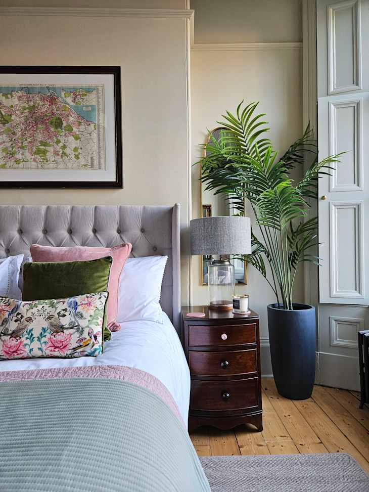 Tour a Renovated Traditional Style Edinburgh Flat From 1883 | Apartment ...