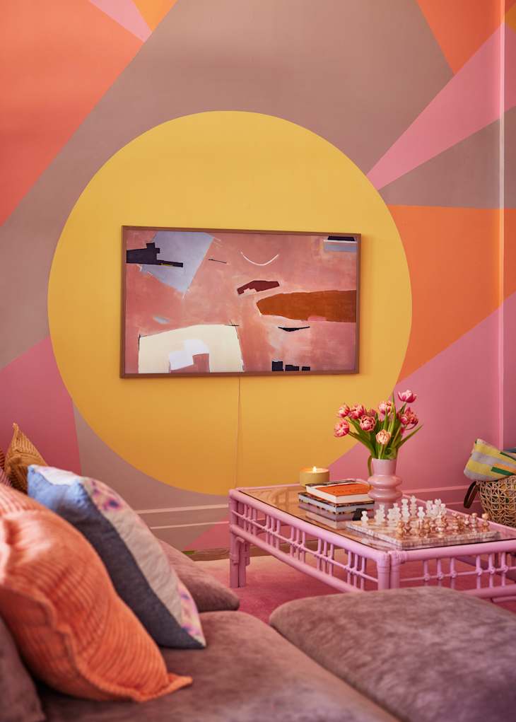 25 Chic TV Wall Ideas from Our Home Tour Archive | Apartment Therapy