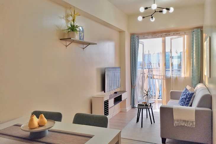 Tour a 420-Square-Foot Manila Home That Feels Much Bigger | Apartment ...