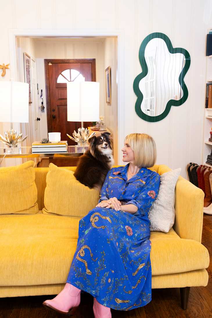 Tour Lizzy Bentley’s, of CITY Boots, Fab Fort Worth Home | Apartment ...