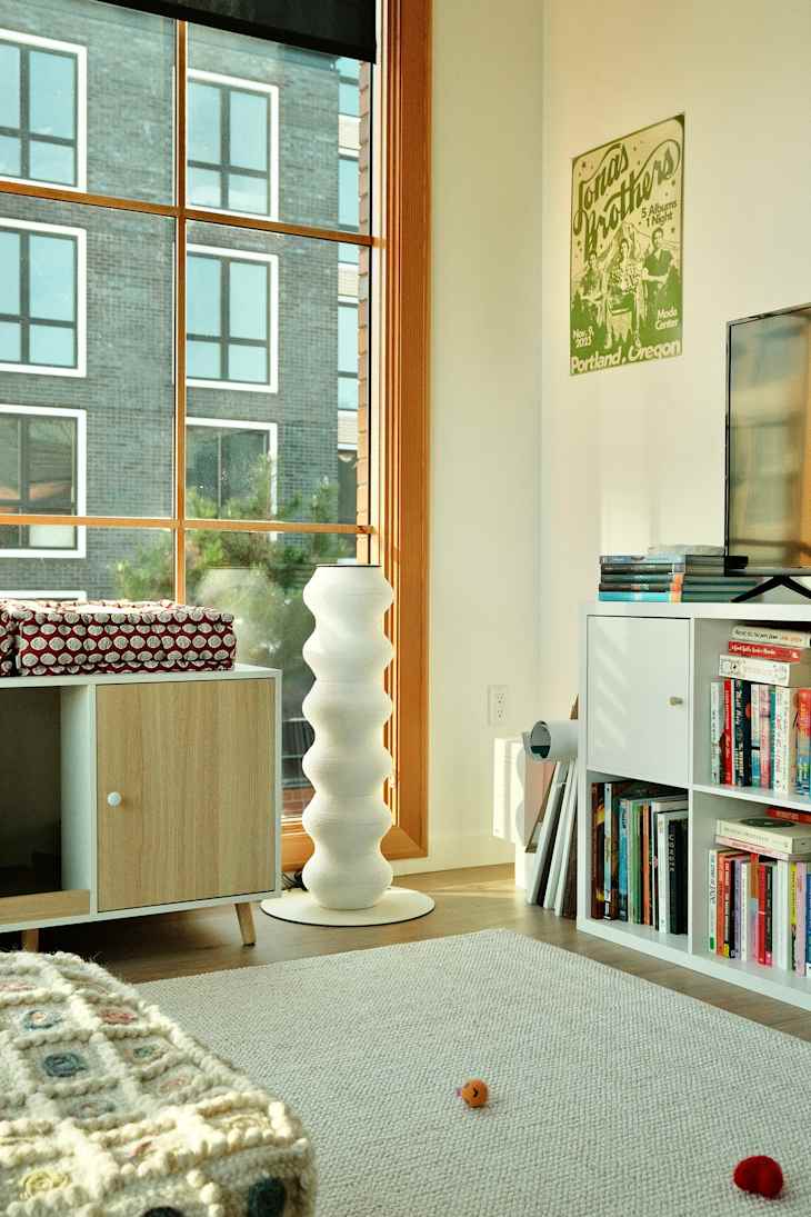This Portland Apartment Is So Sunny and Sentimental | Apartment Therapy