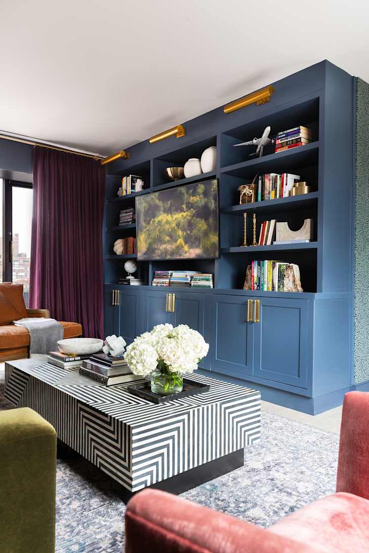 28 Gorgeous TV Wall Design Ideas Featured in Real Homes | Apartment Therapy