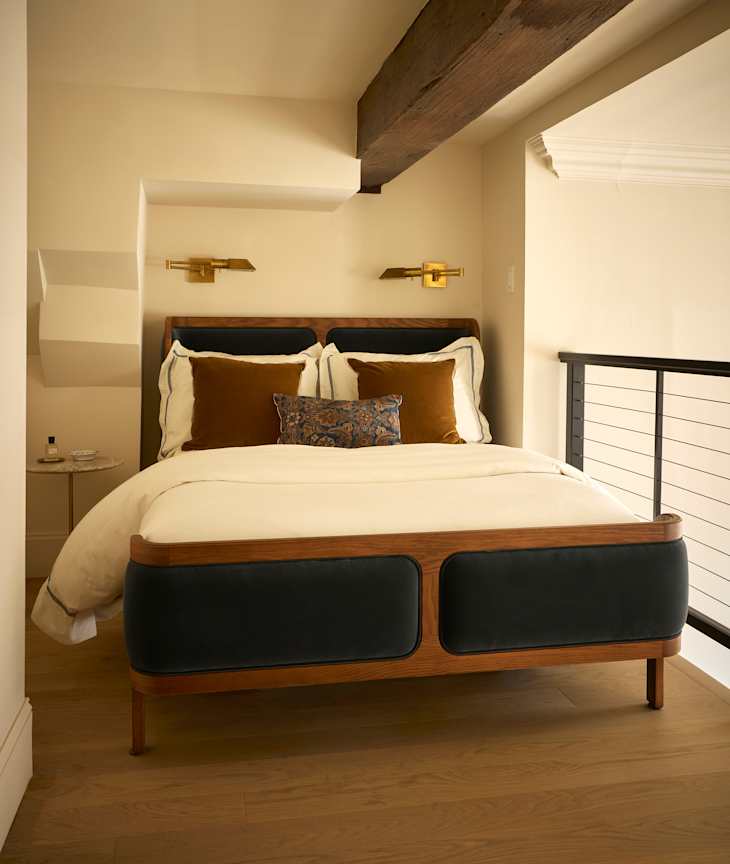 Tour Real Estate Agent Eric Goldie’s Renovated NYC Apartment ...
