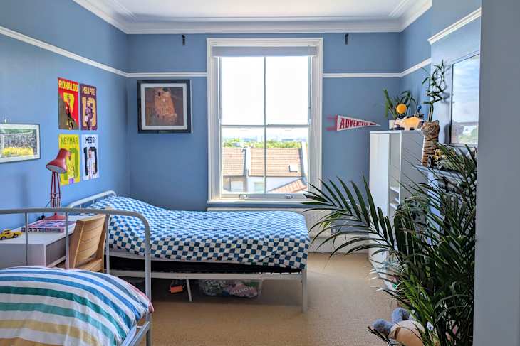 Dulux’s Vast Lake Makes This Shared Bedroom Feel Calming | Cubby