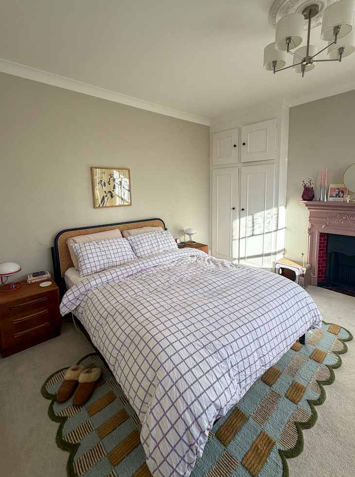 See Inside a Small, Bland London Flat Turned Colorful Home | Apartment ...
