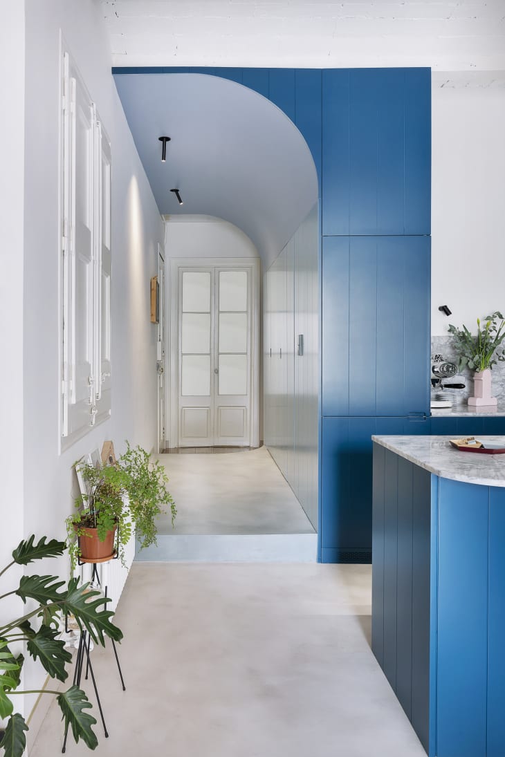 The Best Hallway Paint Colors, According to Home Experts | Apartment ...