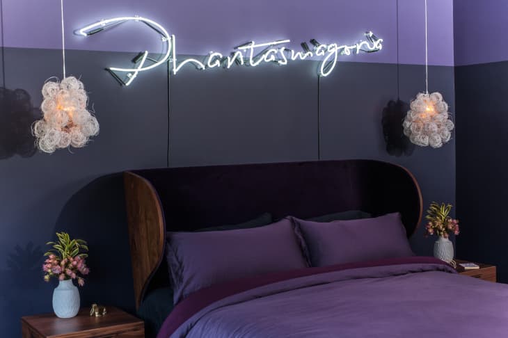 20 Gorgeous Dark Bedrooms Perfect for a Good Night's Sleep | Apartment ...