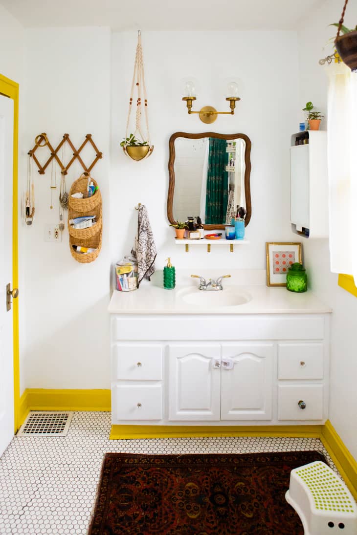 Small Bathroom Ideas: 60 Tips for Genius Design | Apartment Therapy