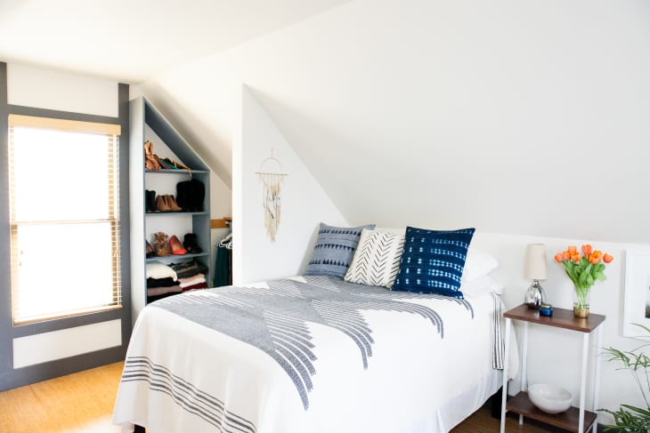 Overcoming an Awkward Space: Smart Solutions from a Charming Rental ...