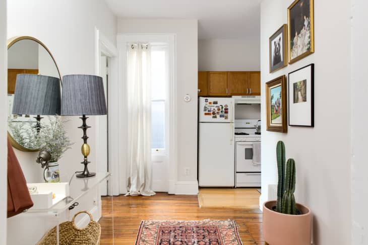 30+ Small Entryway Ideas & Designs from Our Tiniest Home Tours ...