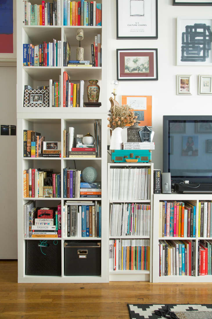 14 IKEA KALLAX Bookcase Ideas (Stacked, Painted & More!) | Apartment ...