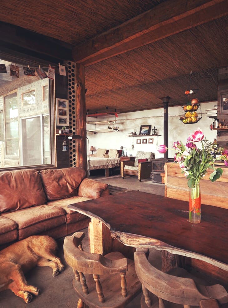 This Sustainable “Earthship” Home Cost Less Than $10k to Build ...