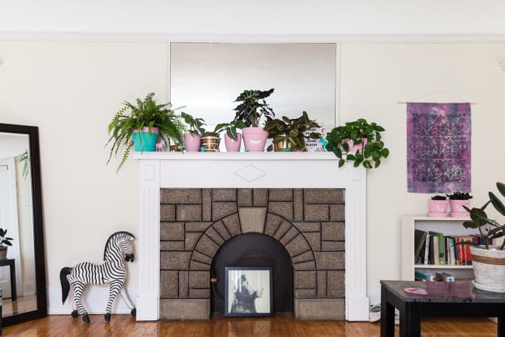 35 Mantel Decor Ideas That'll Make the Most of Your Mantel Year-Round ...