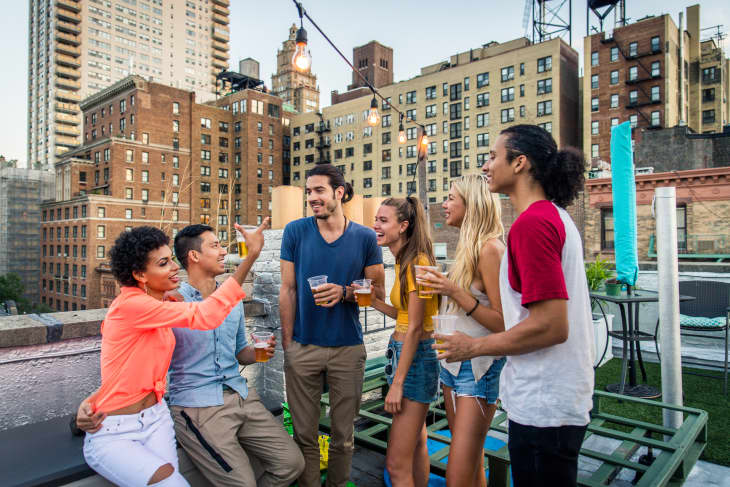 5 Smart Tips for Making Friends in a New City | Apartment Therapy