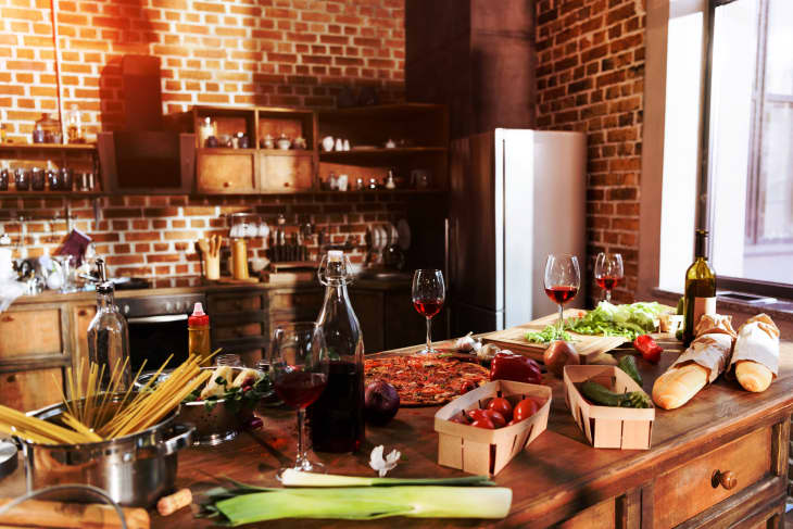 5 Party Trends on Their Way Out, According to Event Planners ...