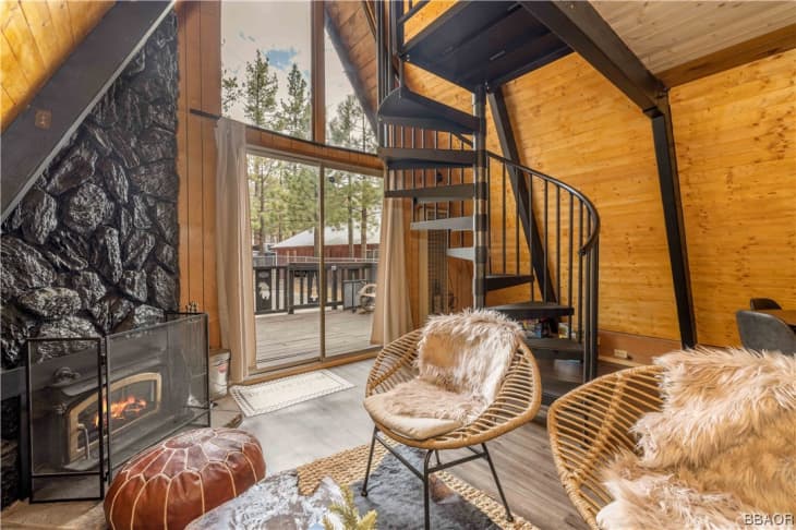 Peek Inside the Coziest California A-Frame You’ve Ever Seen | Apartment ...