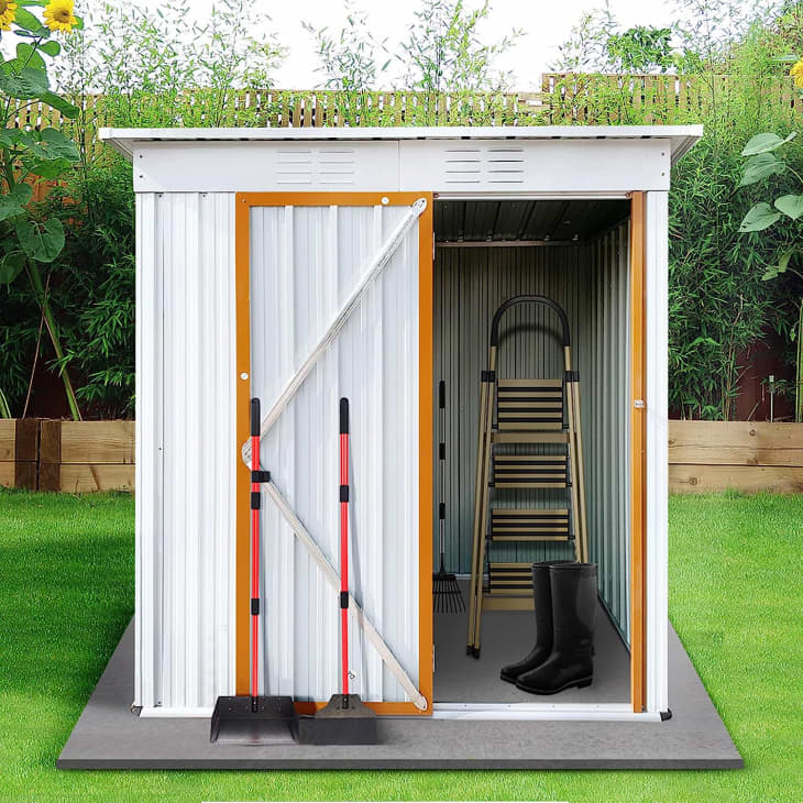 11 Backyard Essentials - Must-Have Items & Necessities | Apartment Therapy