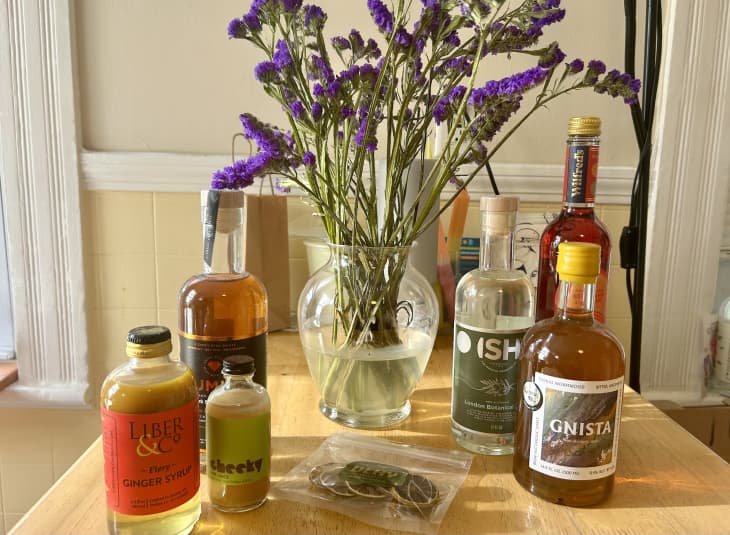 Why to Throw a Mocktail Party With Zero-Proof Drinks | Apartment Therapy