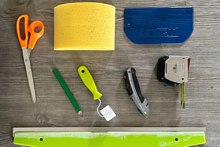 How to Hang Prepasted Wallpaper the Easy Way (with Photos!) | Apartment ...