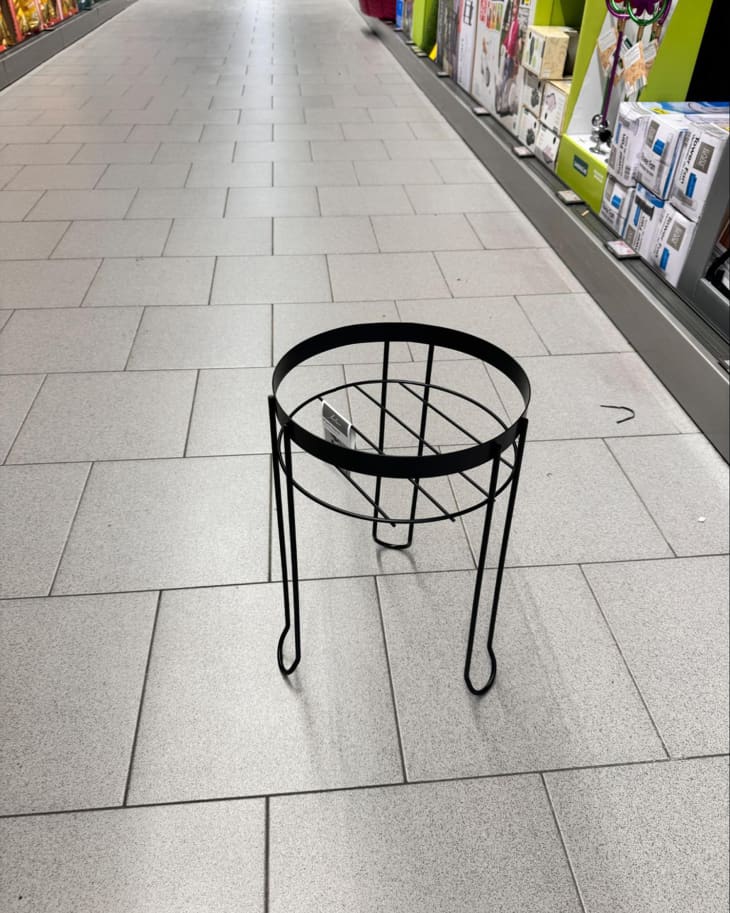 Aldi’s $7 Belavi Plant Stand Is a Summer Must-Have | Apartment Therapy