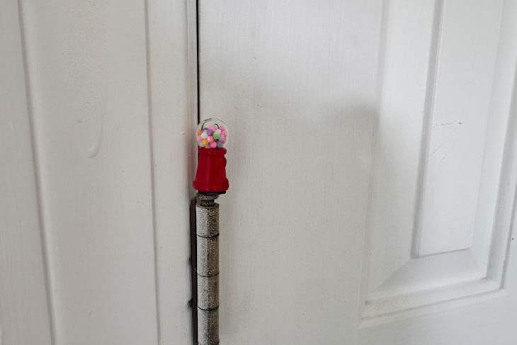 I Tried the Viral Hinge Head DIY & Love It (with Photos) | Apartment ...