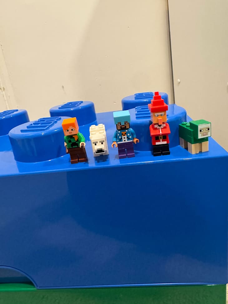 The LEGO Minecraft Advent Calendar for 2025 Is a Hit | Apartment Therapy