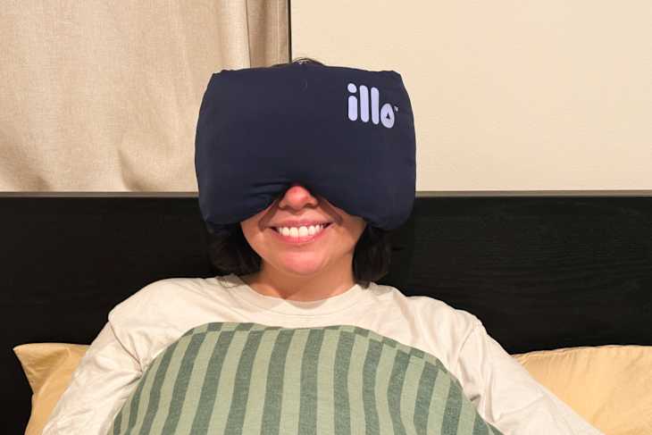 I Tried the Illo Wearable Pillow Sleep Mask (Review) | Apartment Therapy