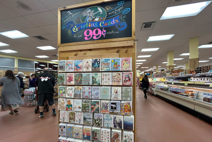 Trader Joe's $1 Greeting Cards Are Perfect for the Holidays | Apartment Therapy