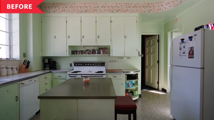 HGTV Rehab Addict Rescue Airy Bathroom Renovation | Apartment Therapy