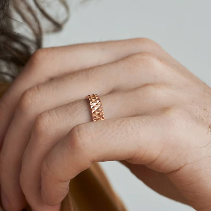 These Are the Biggest Engagement Ring Trends of 2021 | Apartment Therapy