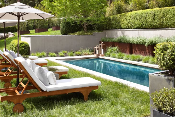 Ashley Graham New Jersey Backyard | The Kitchn