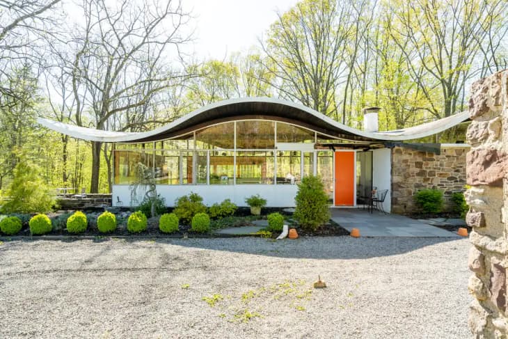 7 Amazing (and Architecturally Significant!) Vacation Rentals You Need ...